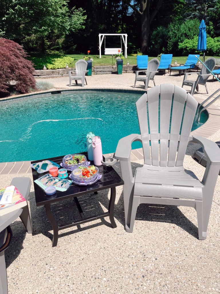 SUMMER POOL DAY PICNIC ESSENTIALS! - Sari Diskin